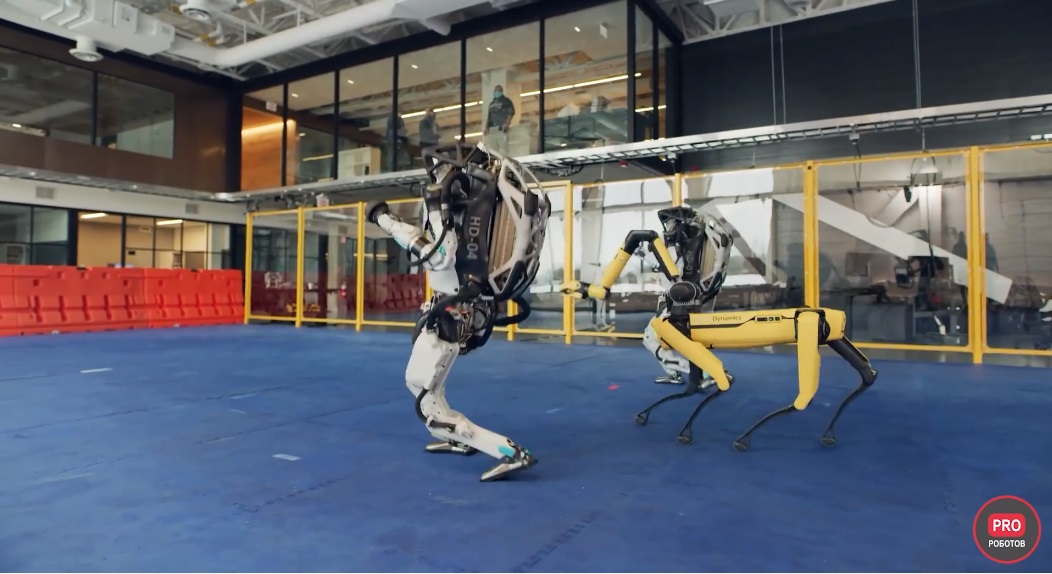 Robots dancing to music by the people of the world | N5541 – PUERTOie ...